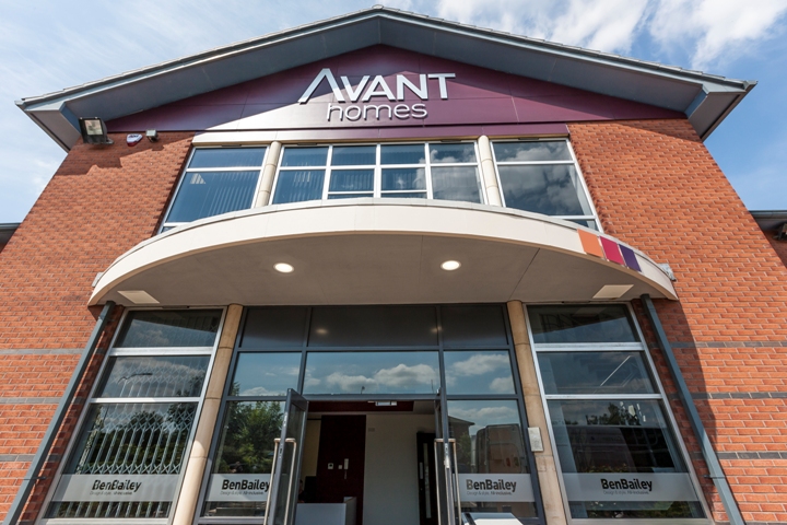 CHECK THIS OUT… STUNNING REFURBISHMENT PROVIDES BEN BAILEY WITH THEIR ...
