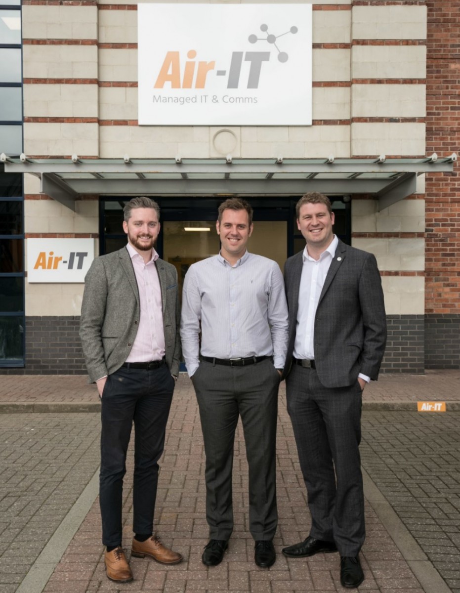 AIR IT MOVES HQ TO INTERCHANGE 25 BUSINESS PARK - FHP FHP