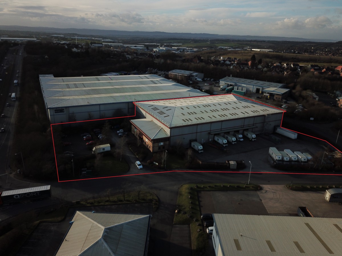 40,000FT² OF EXCELLENT STORAGE/PRODUCTION SPACE AVAILABLE NOW AT J28 ...