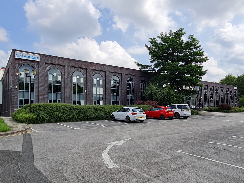 HEADQUARTERS OFFICE BUILDING AVAILABLE TO PURCHASE OR LEASE IN ...