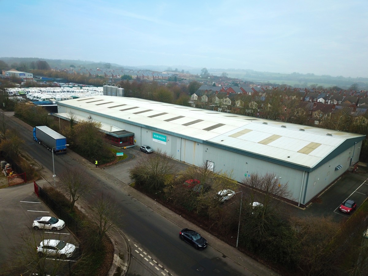 FULLY FITTED FREEHOLD AVAILABLE TO BUY JUST OFF A38/J28 M1 - FHP FHP