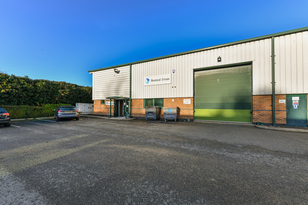 NEW TO THE MARKET – MODERN INDUSTRIAL/ WAREHOUSE UNIT AVAILABLE TO LET ...
