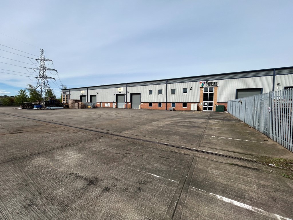RARE INDUSTRIAL/ WAREHOUSE UNIT IN CASTLE DONINGTON WITH SECURE YARD ...
